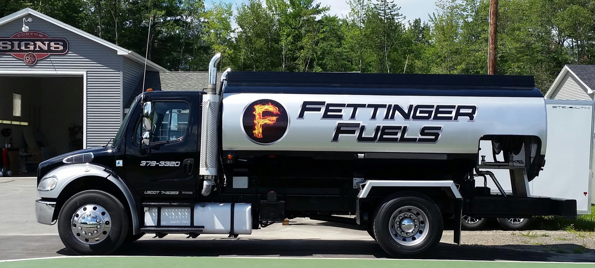 Vehicle Graphics - Graphix Signs & Designs
